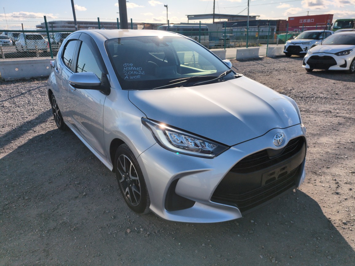 TOYOTA YARIS – Dino's Motors